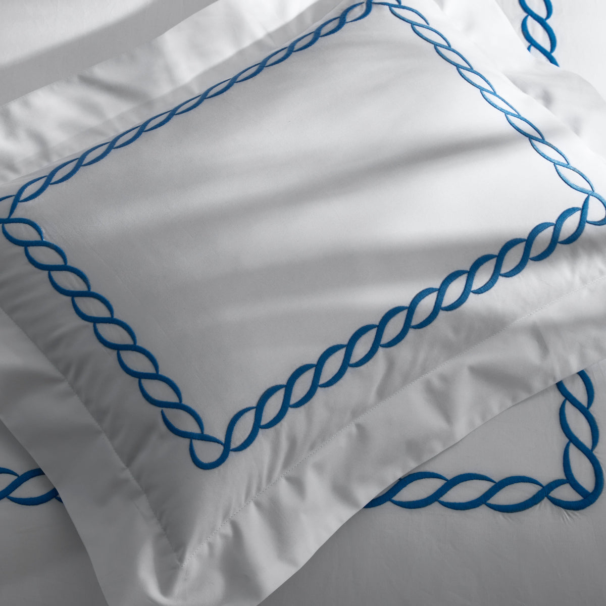 Matouk Classic Chain Embroidered Sham – The Picket Fence
