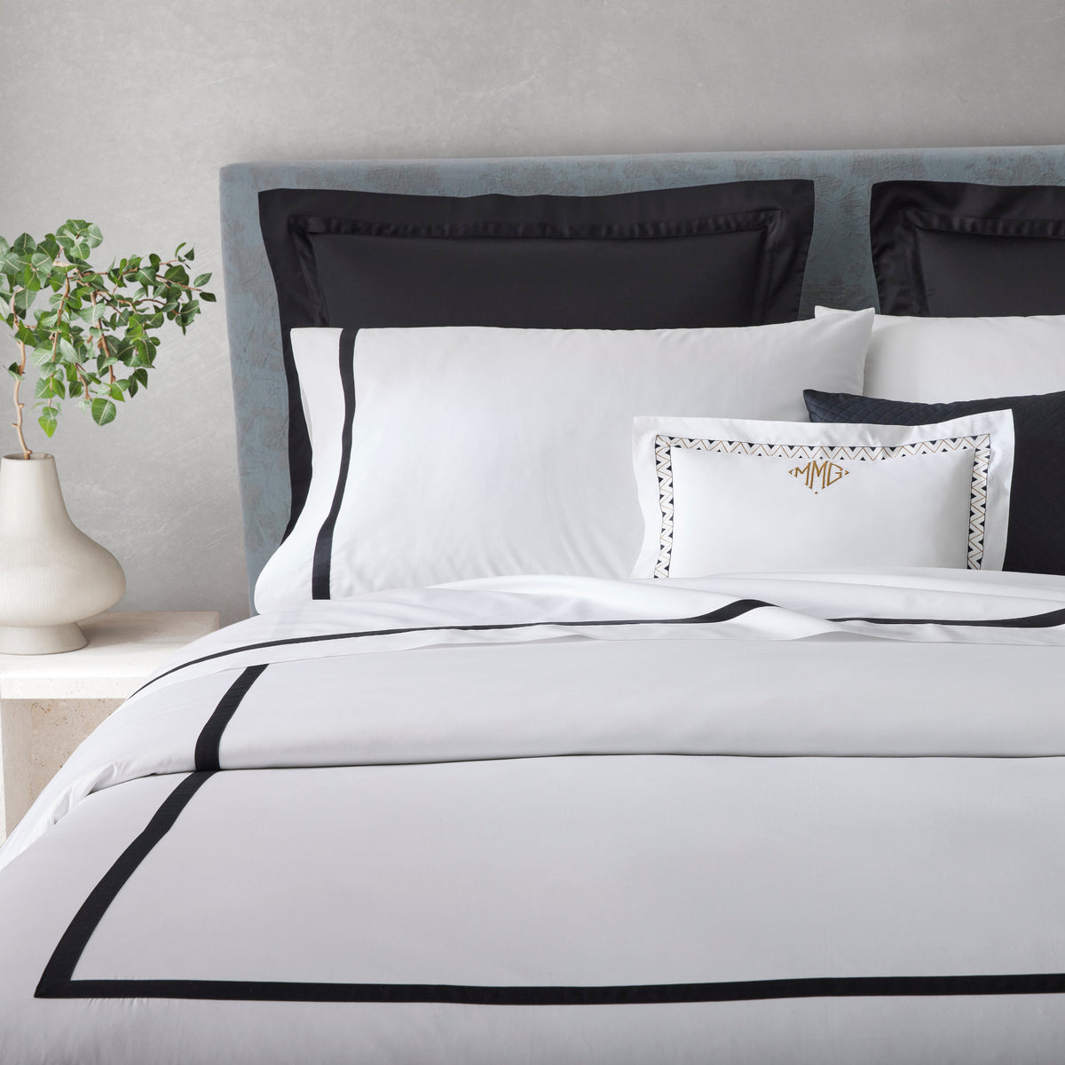 Matouk Lowell Bed Skirt - 18" Drop – The Picket Fence