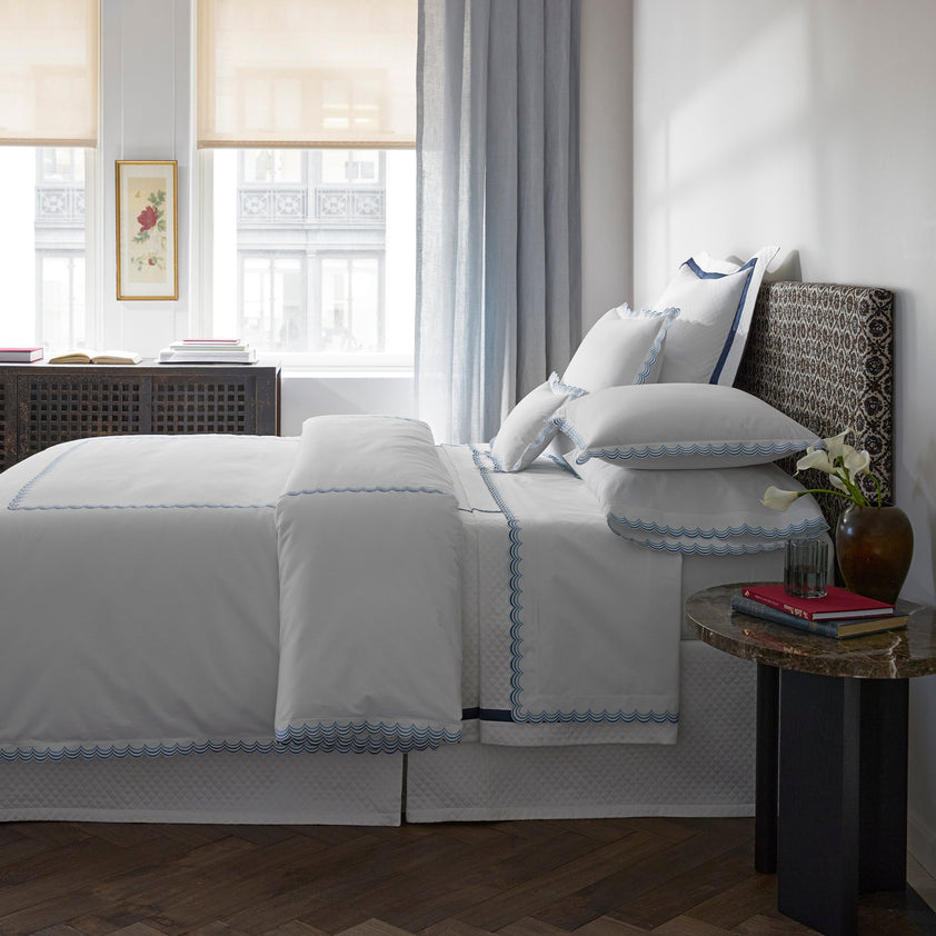 Matouk Stella Tonal Embroidered Scallop Pillow Sham – The Picket Fence