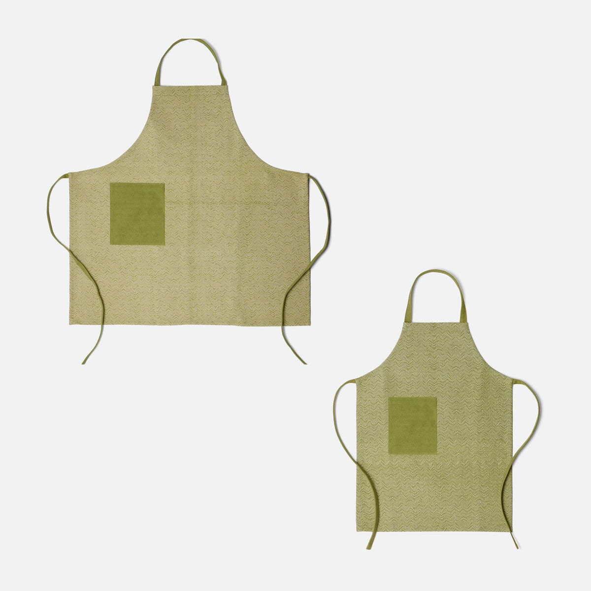 Blue Pheasant Carla Sage/White Chevron Apron – The Picket Fence