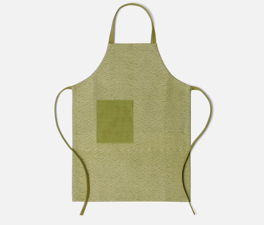 Blue Pheasant Carla Sage/White Chevron Apron – The Picket Fence