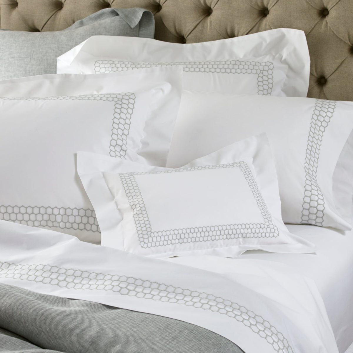 Matouk Liana Embroidered Honeycomb Pillow Sham – The Picket Fence