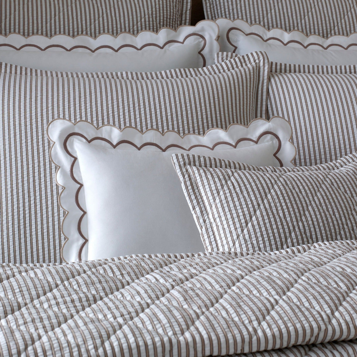 Matouk Matteo Cotton Seersucker Quilted Coverlet + Shams – The Picket Fence