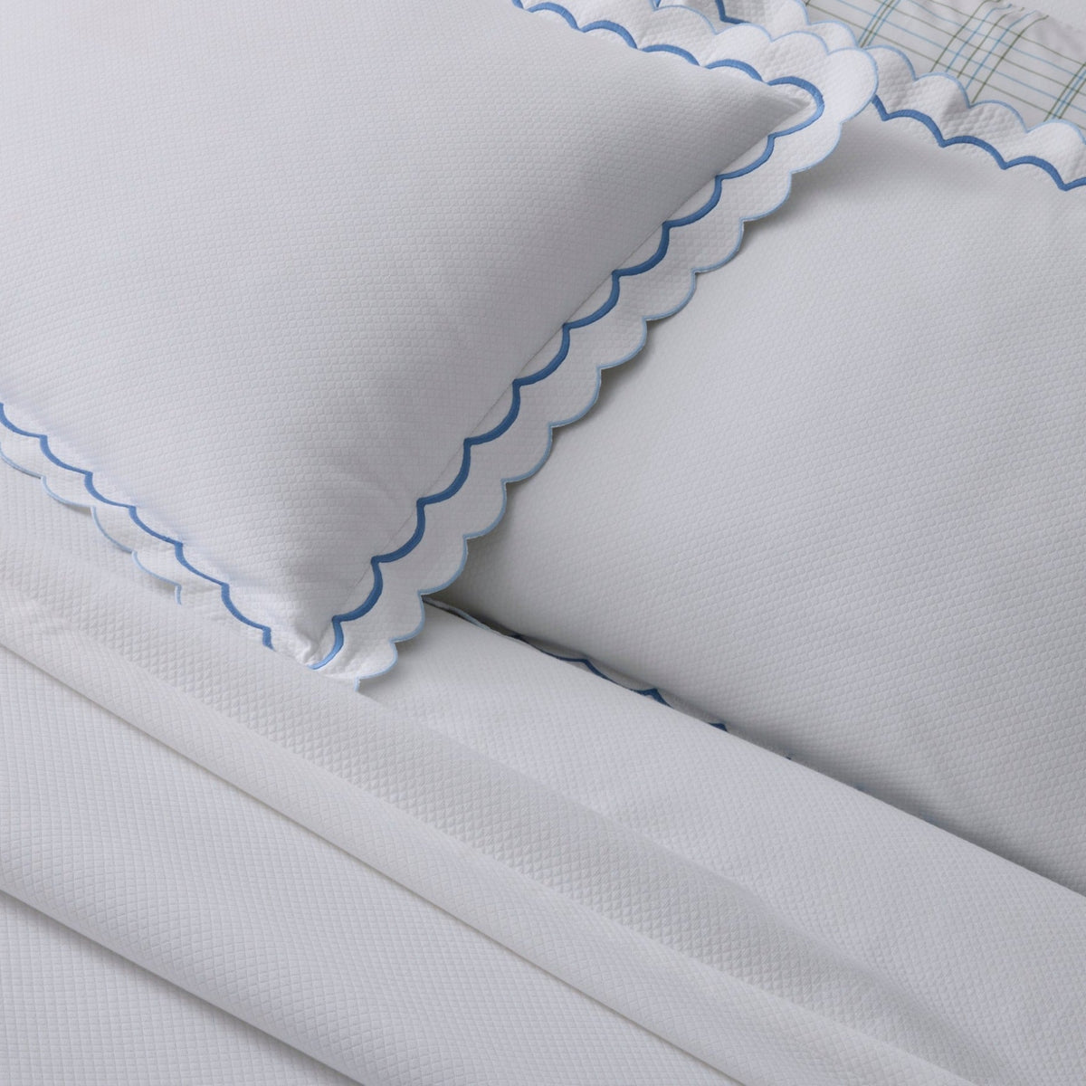 Matouk India Pique Embroidered Scalloped Easy Care Coverlet – The ...