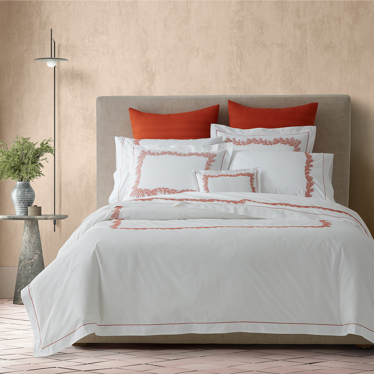 Matouk Atoll Pillowcase Pair – The Picket Fence